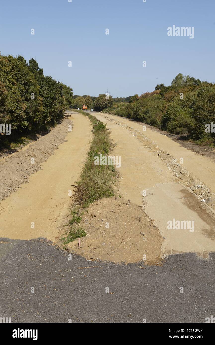 Closed motorway hi-res stock photography and images - Alamy