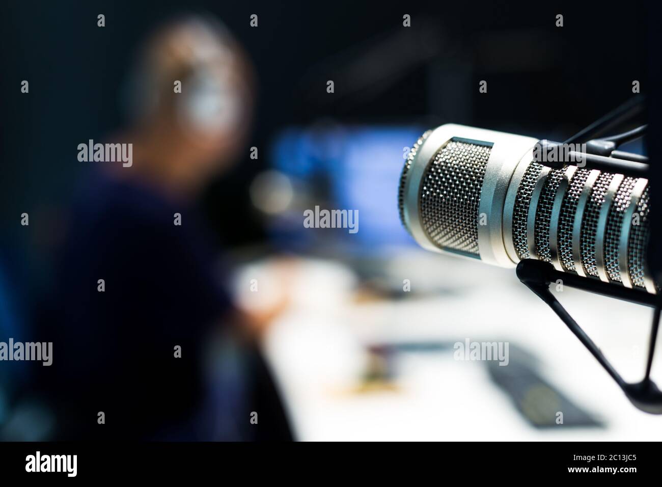 Broadcast equipment hi-res stock photography and images - Alamy