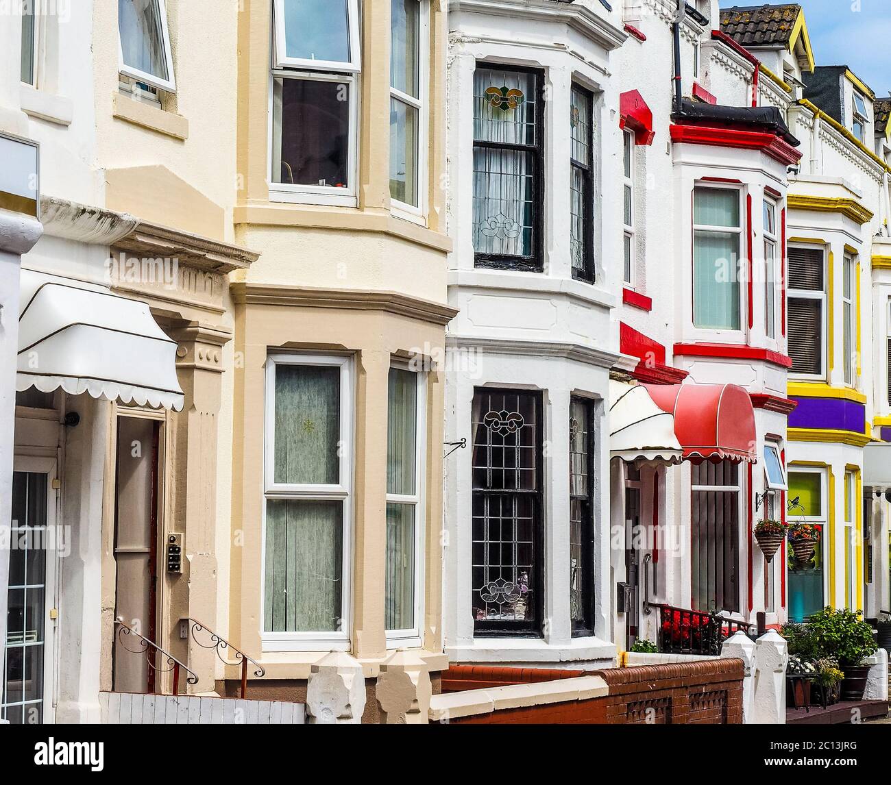 Traditional English terraced house (HDR Stock Photo - Alamy