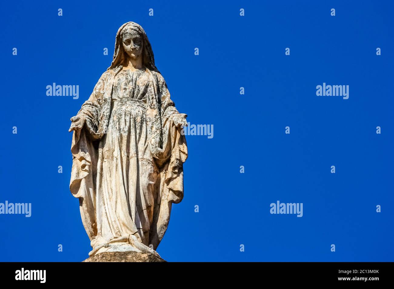 Statue of Mary Stock Photo - Alamy