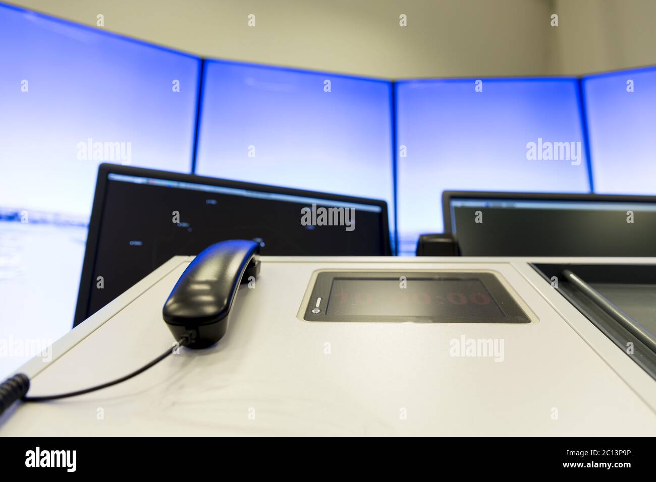 Aeronautical services hi-res stock photography and images - Alamy