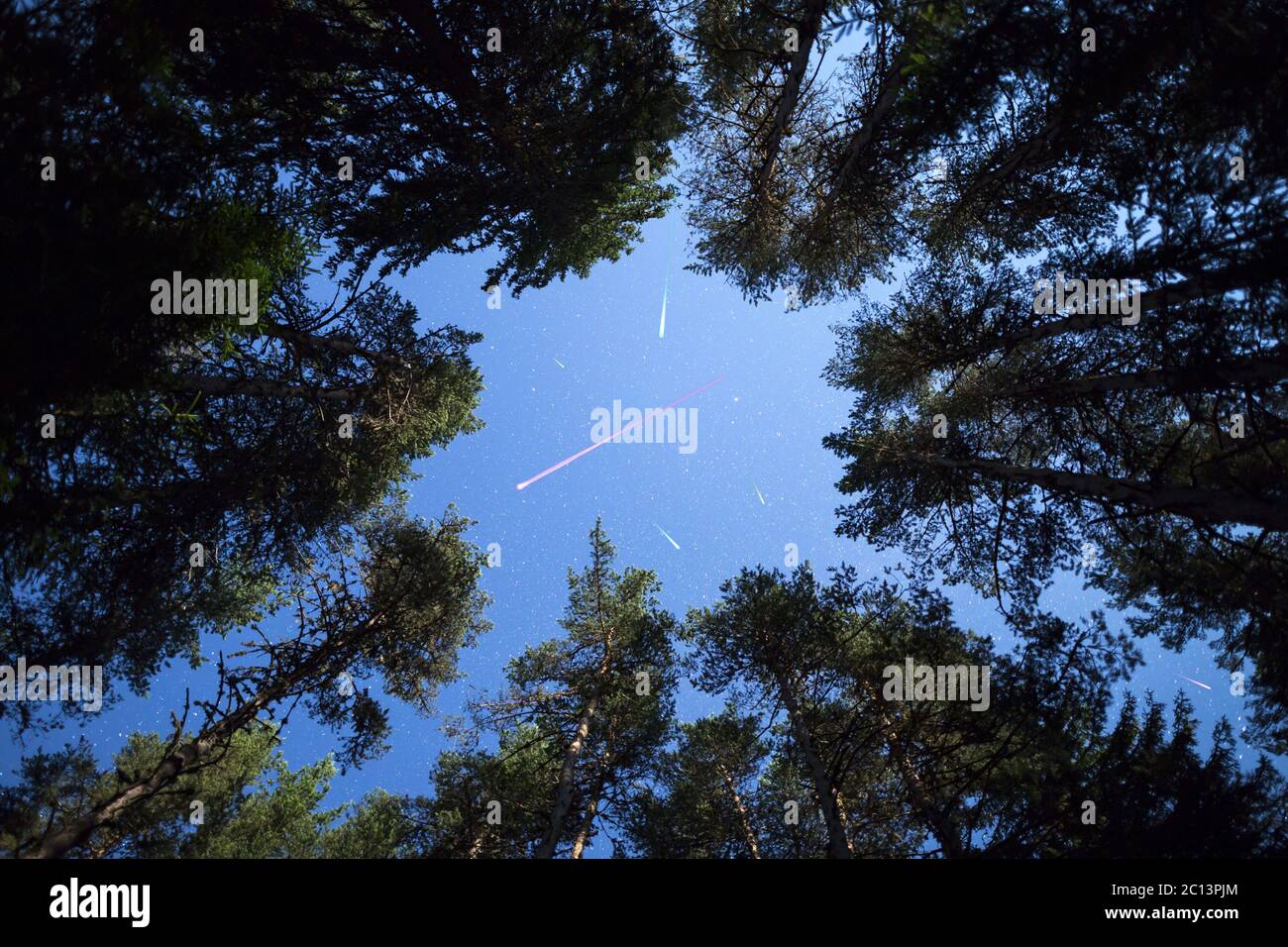 Stars falling from the sky hi-res stock photography and images - Alamy