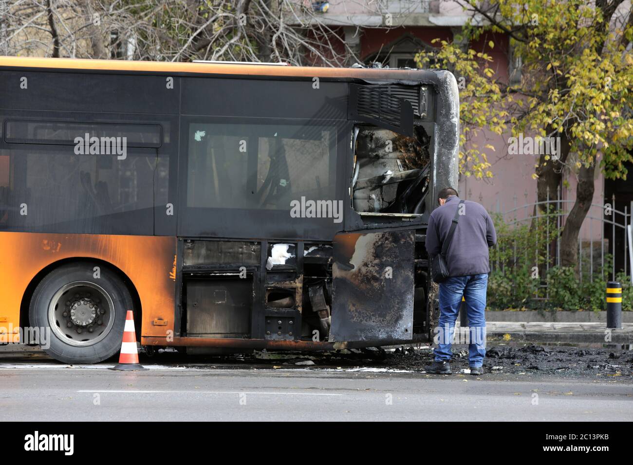 Burnt public traffic bus Stock Photo - Alamy