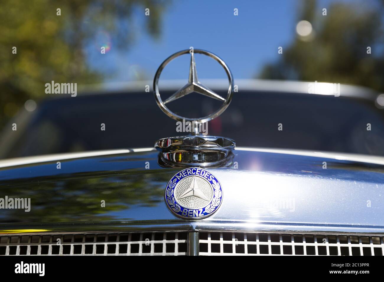 Mercedes logo history hi-res stock photography and images - Alamy