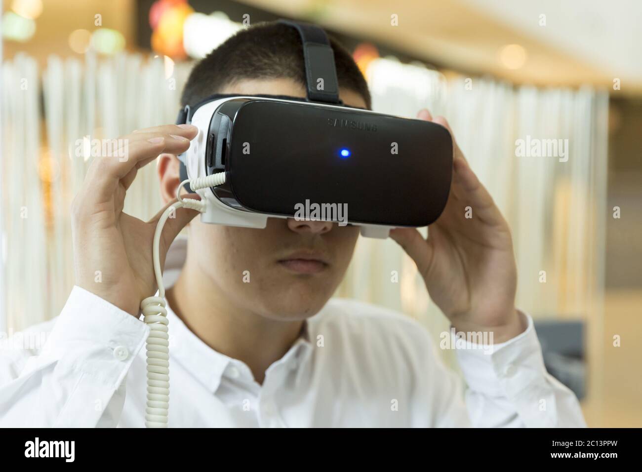 VR headsets, virtual reality sets, VR glasses Stock Photo - Alamy