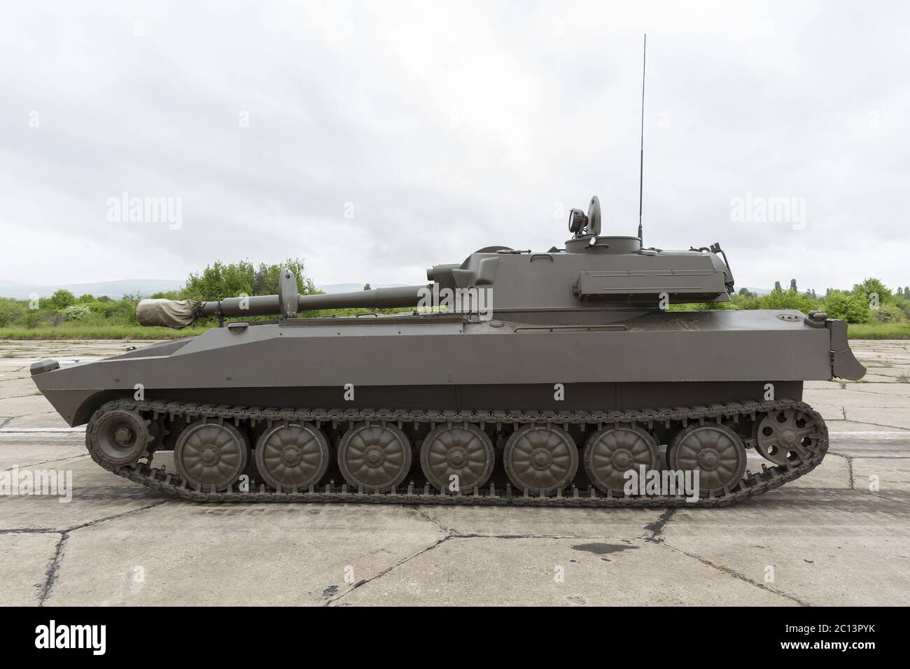 Bulgarian army battle tank Stock Photo - Alamy