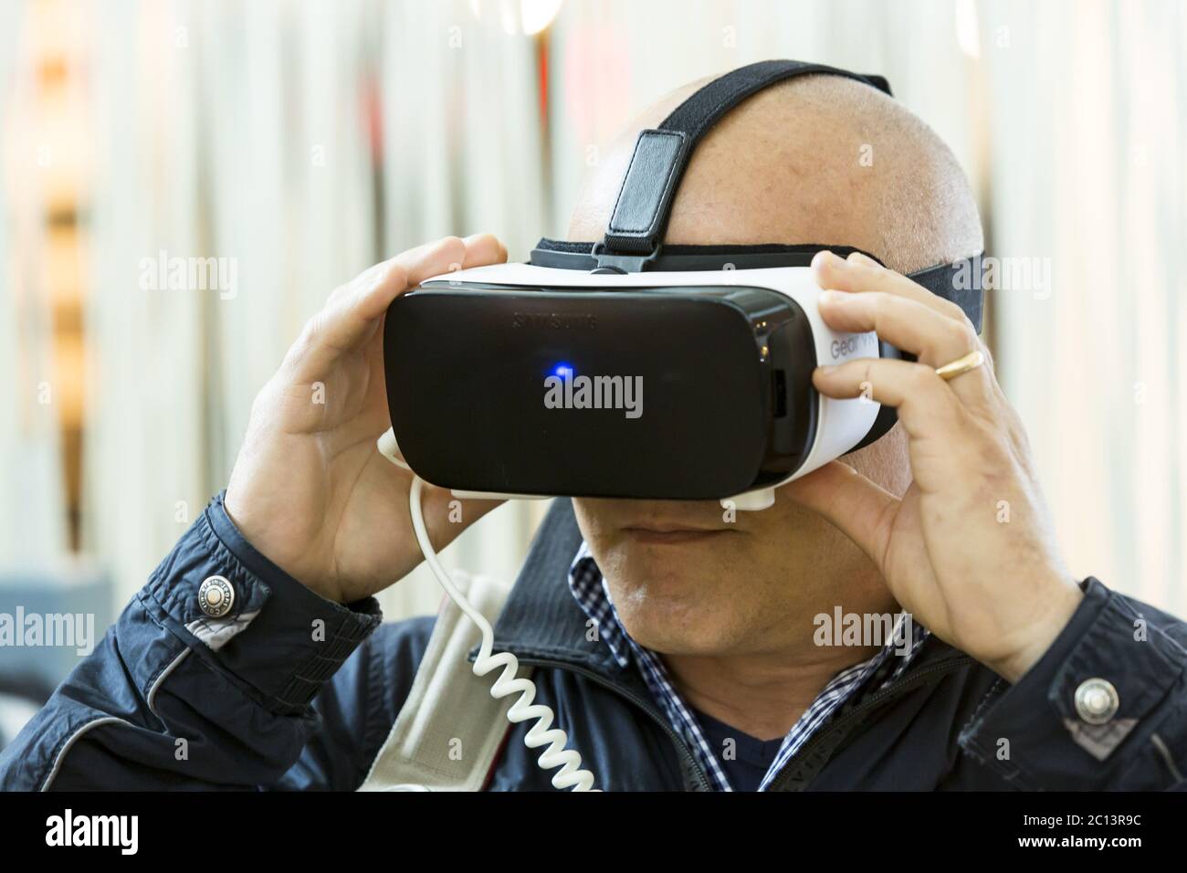 Virtual sets hi-res stock photography and images - Alamy
