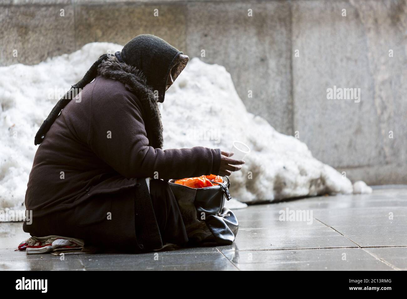 Homeles beggar hi-res stock photography and images - Alamy
