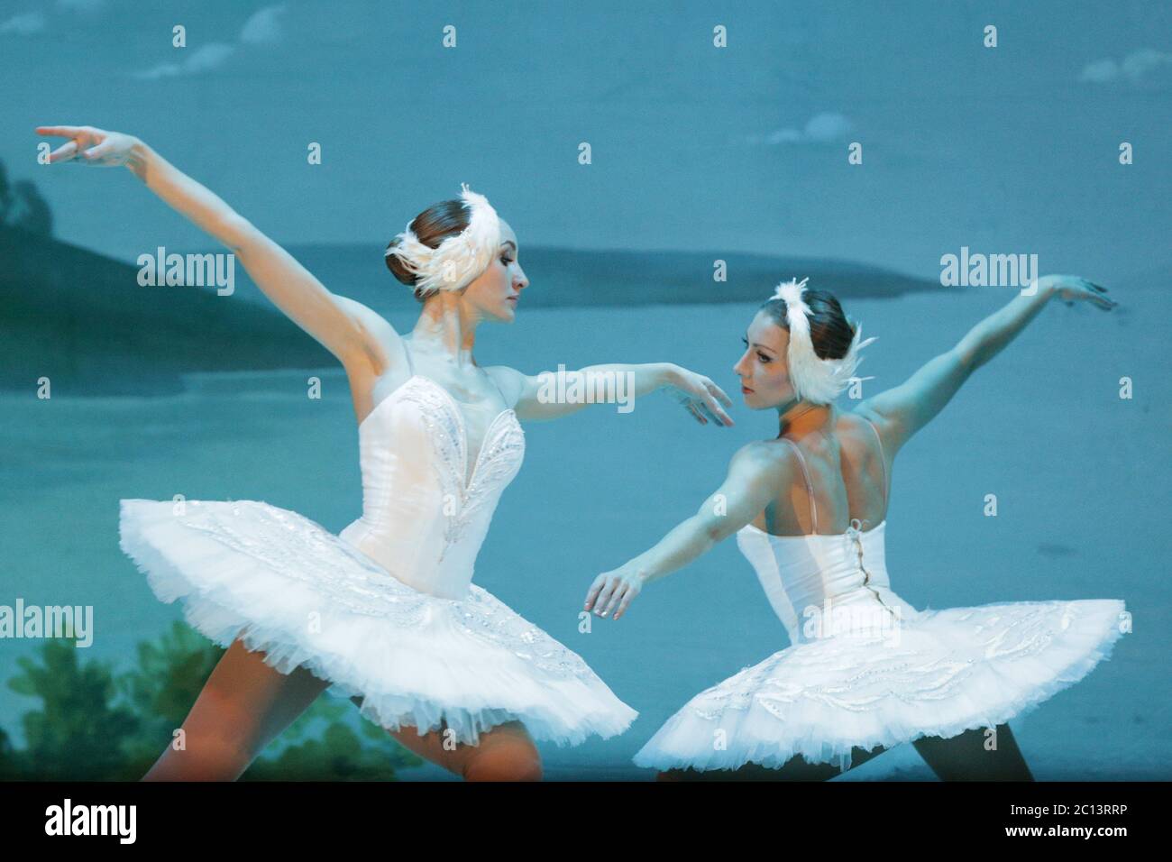 Ballet on ice hi-res stock photography and images - Alamy