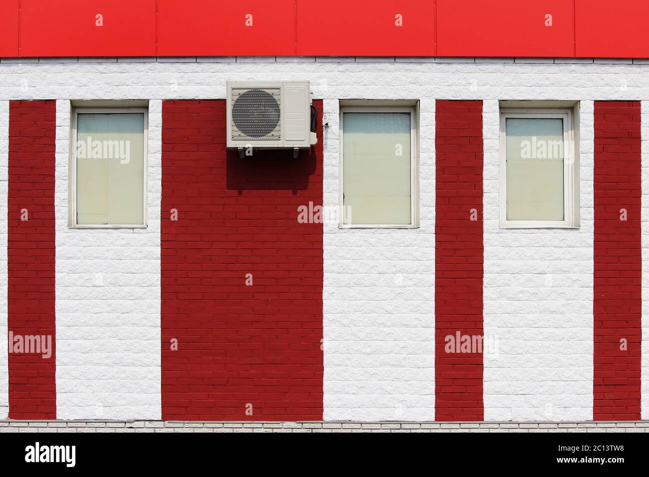 Air conditioner window hi-res stock photography and images - Alamy