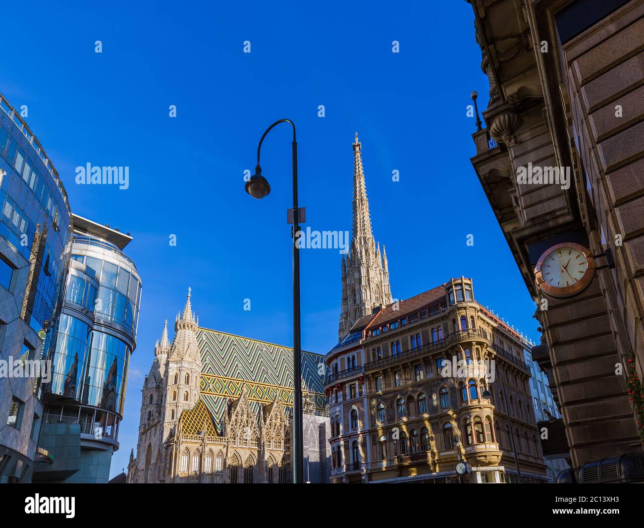 Statue of saint stephan hi-res stock photography and images - Alamy