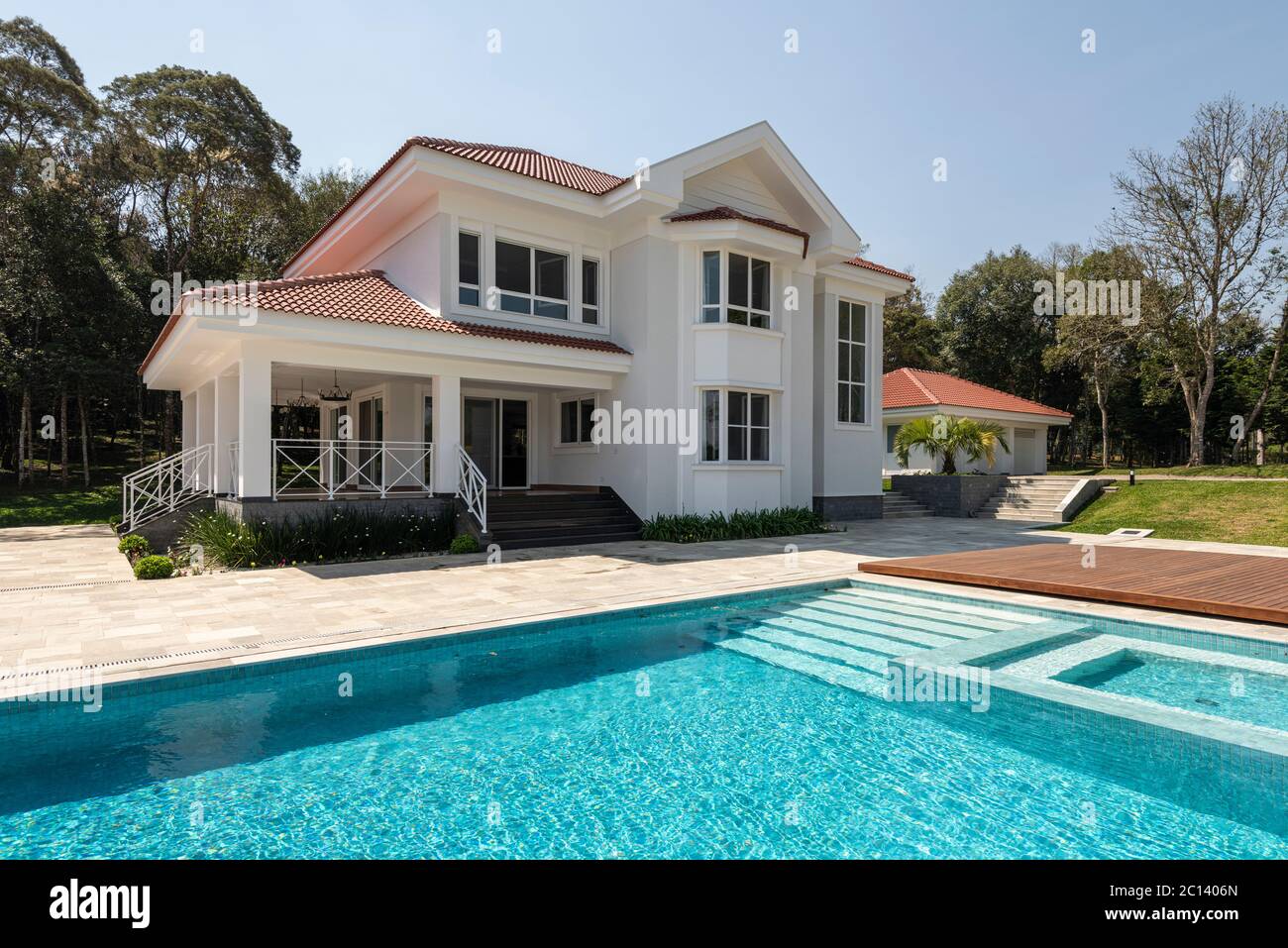View illuminated house swimming hi-res stock photography and images - Alamy