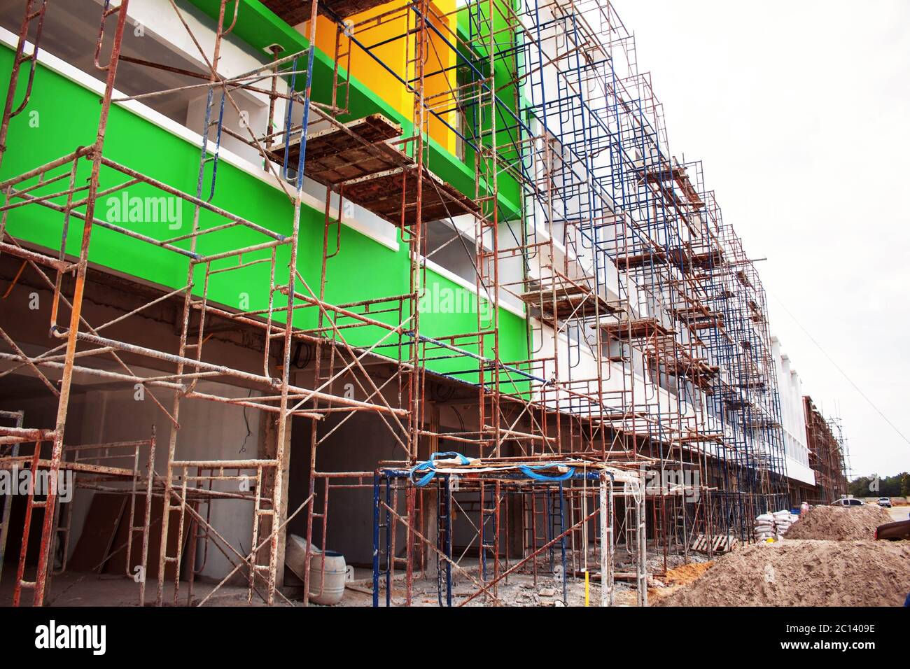 Iron frame building hi-res stock photography and images - Alamy