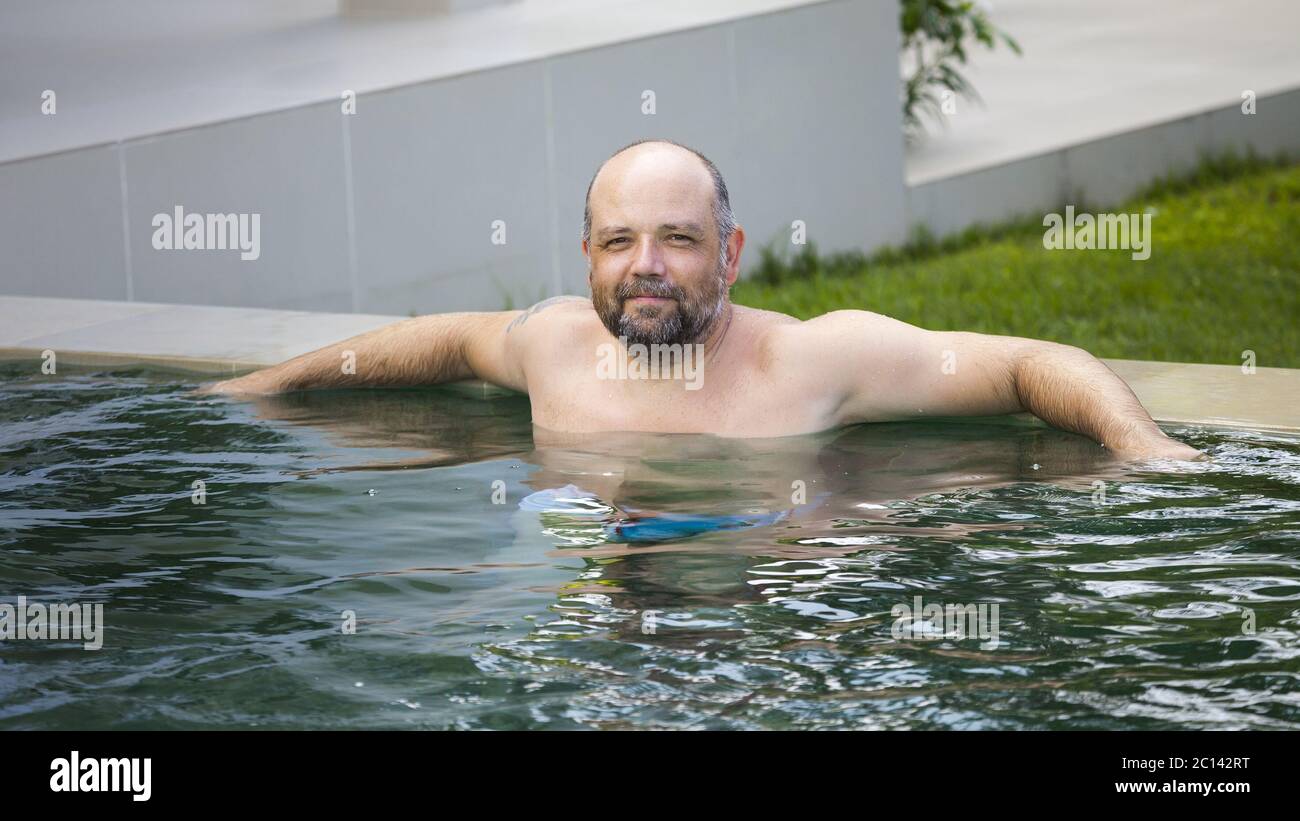 Pool man not woman hi-res stock photography and images - Alamy
