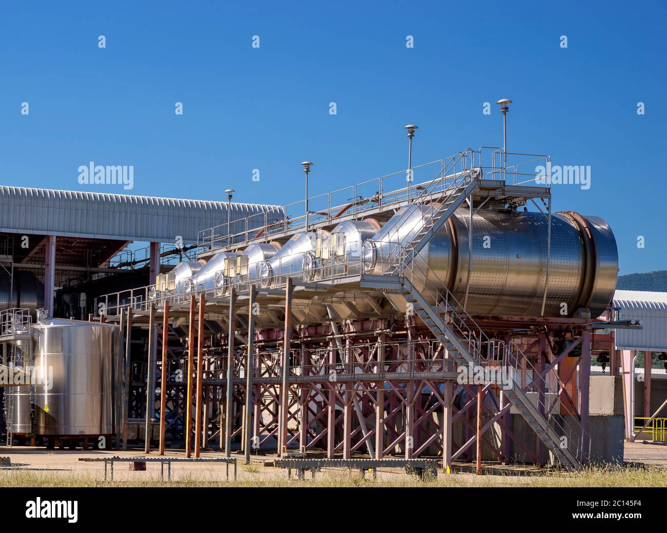 Winemaking hi-res stock photography and images - Alamy