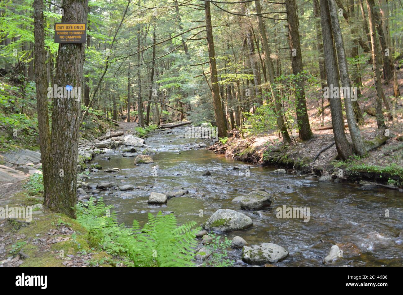 Shelving waterfall hi-res stock photography and images - Alamy