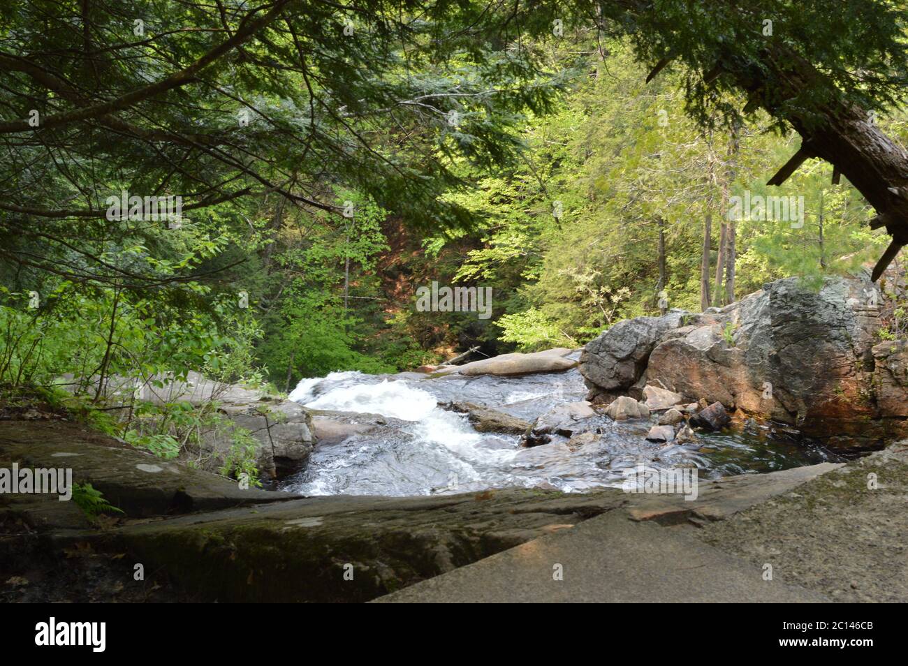 Shelving rock falls hi-res stock photography and images - Alamy