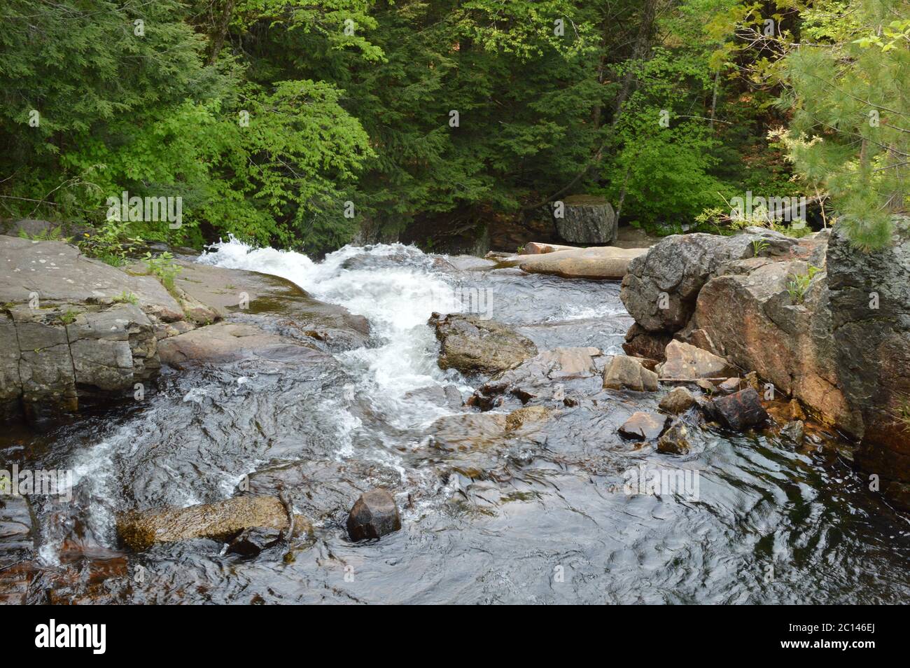 Shelving rock falls hi-res stock photography and images - Alamy