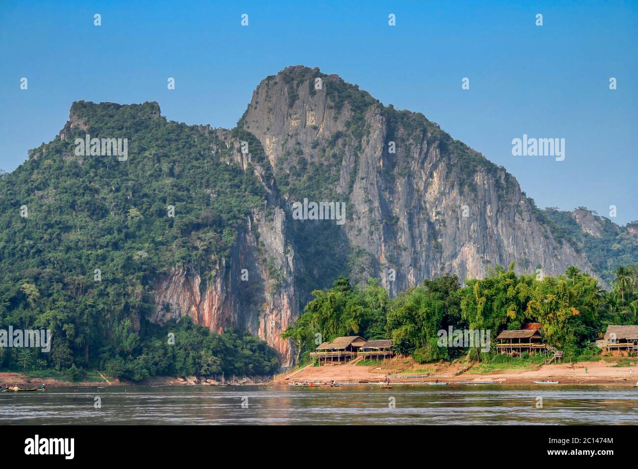 Lao village houses hi-res stock photography and images - Alamy