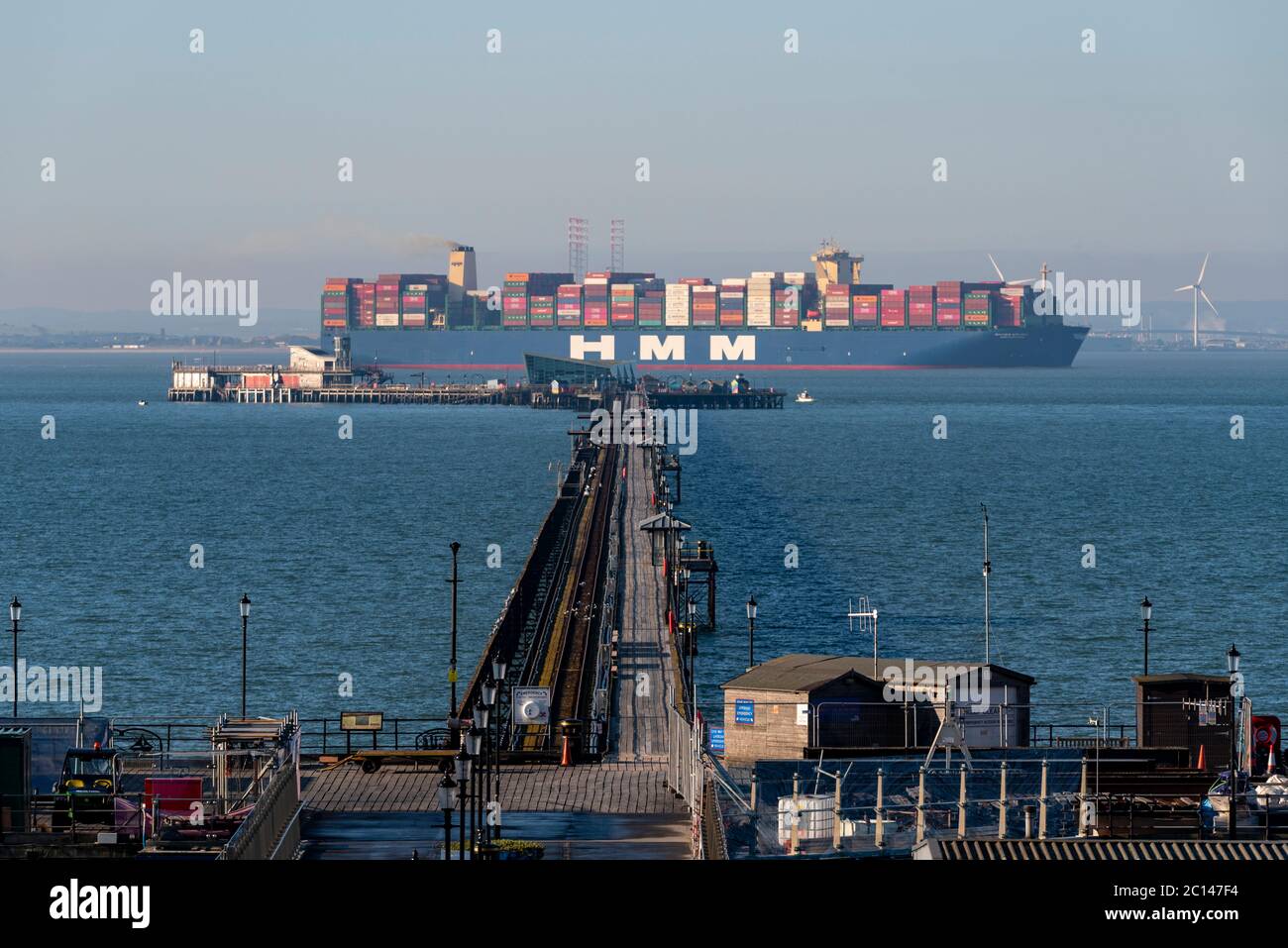 The worlds largest shipyard hi-res stock photography and images - Alamy