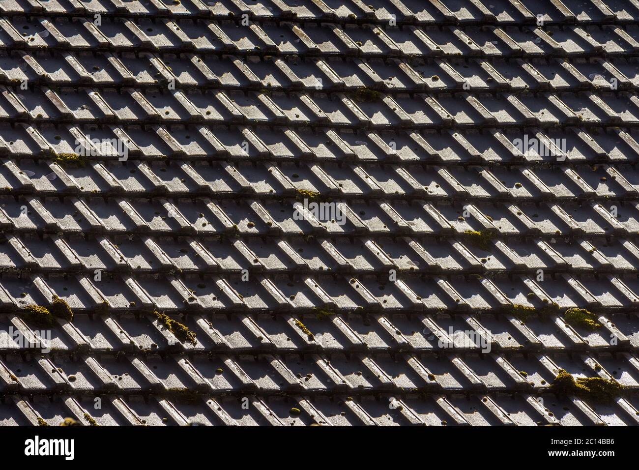 Detail of tiled roof Stock Photo - Alamy