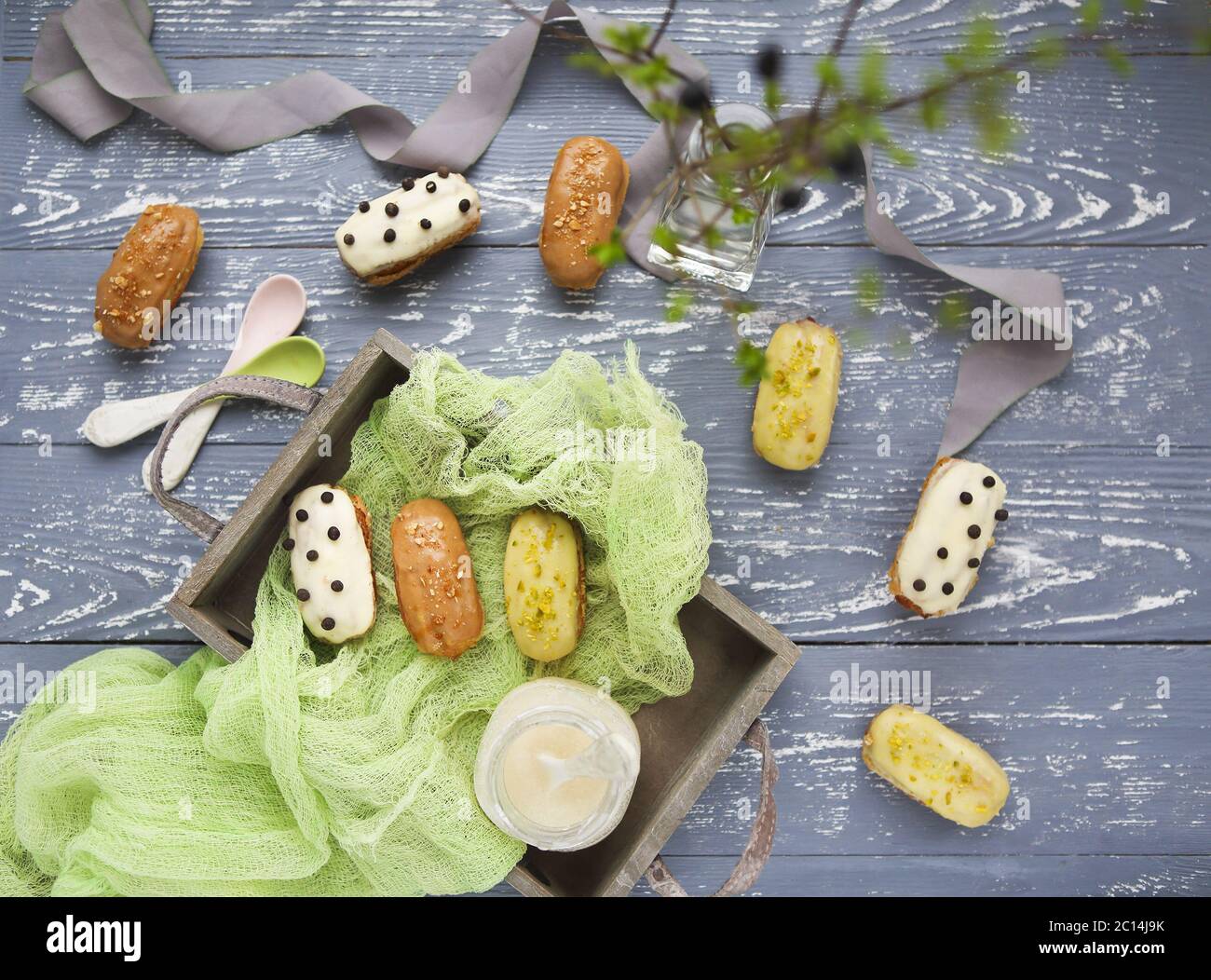 Empty eclairs hi-res stock photography and images - Alamy