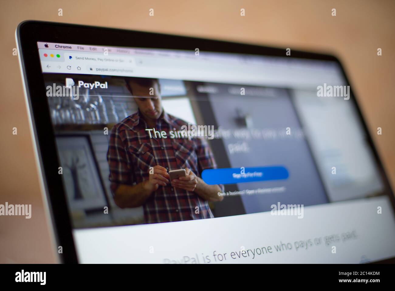 Paypal web page hi-res stock photography and images - Alamy