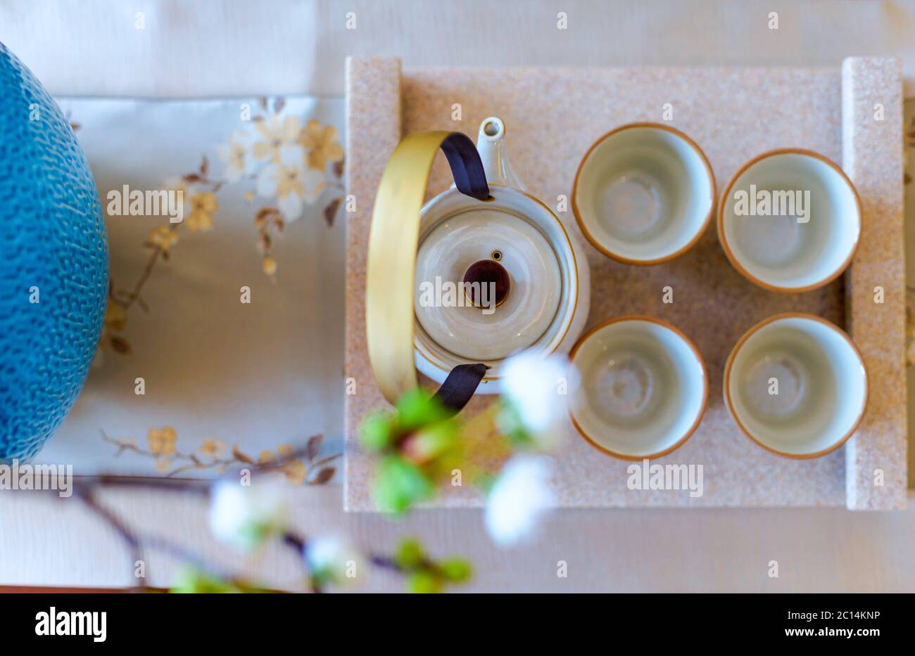 Japanese tea set hi-res stock photography and images - Alamy