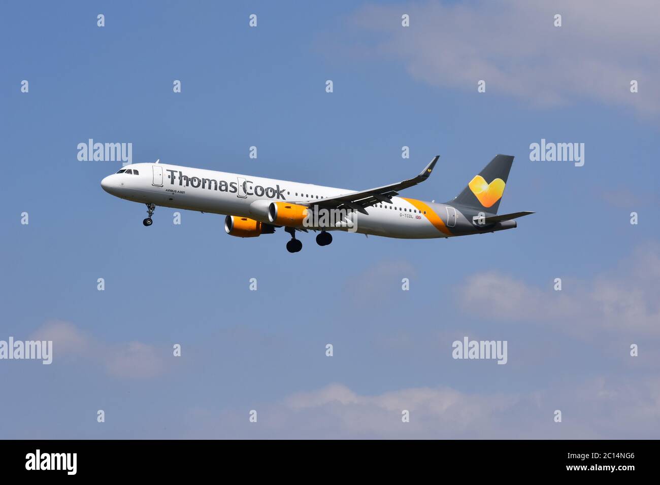 Thomas cook passenger plane in the sky hi-res stock photography and ...
