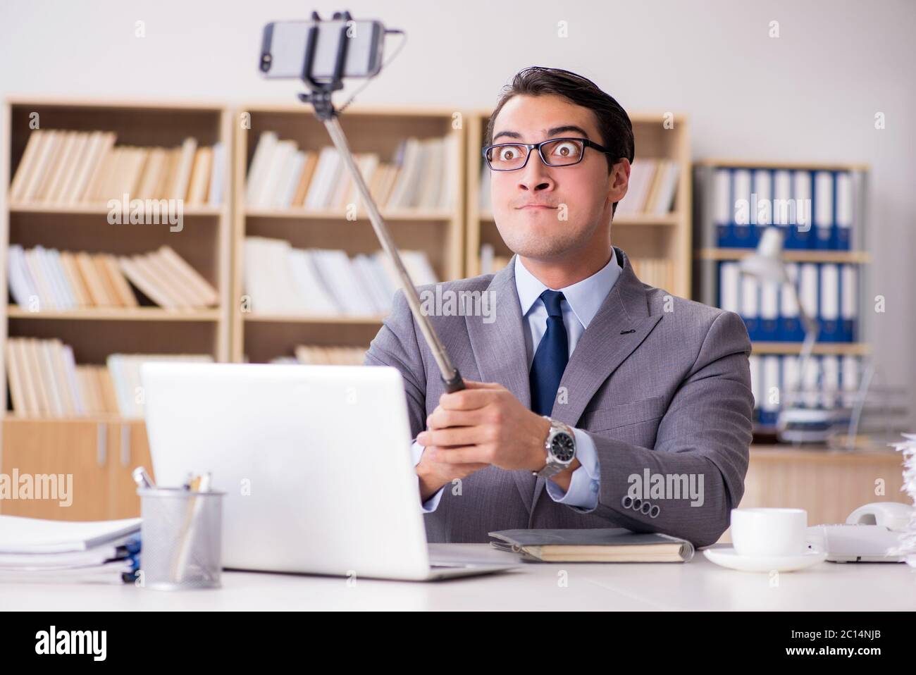 Stick selfie computer hi-res stock photography and images - Alamy