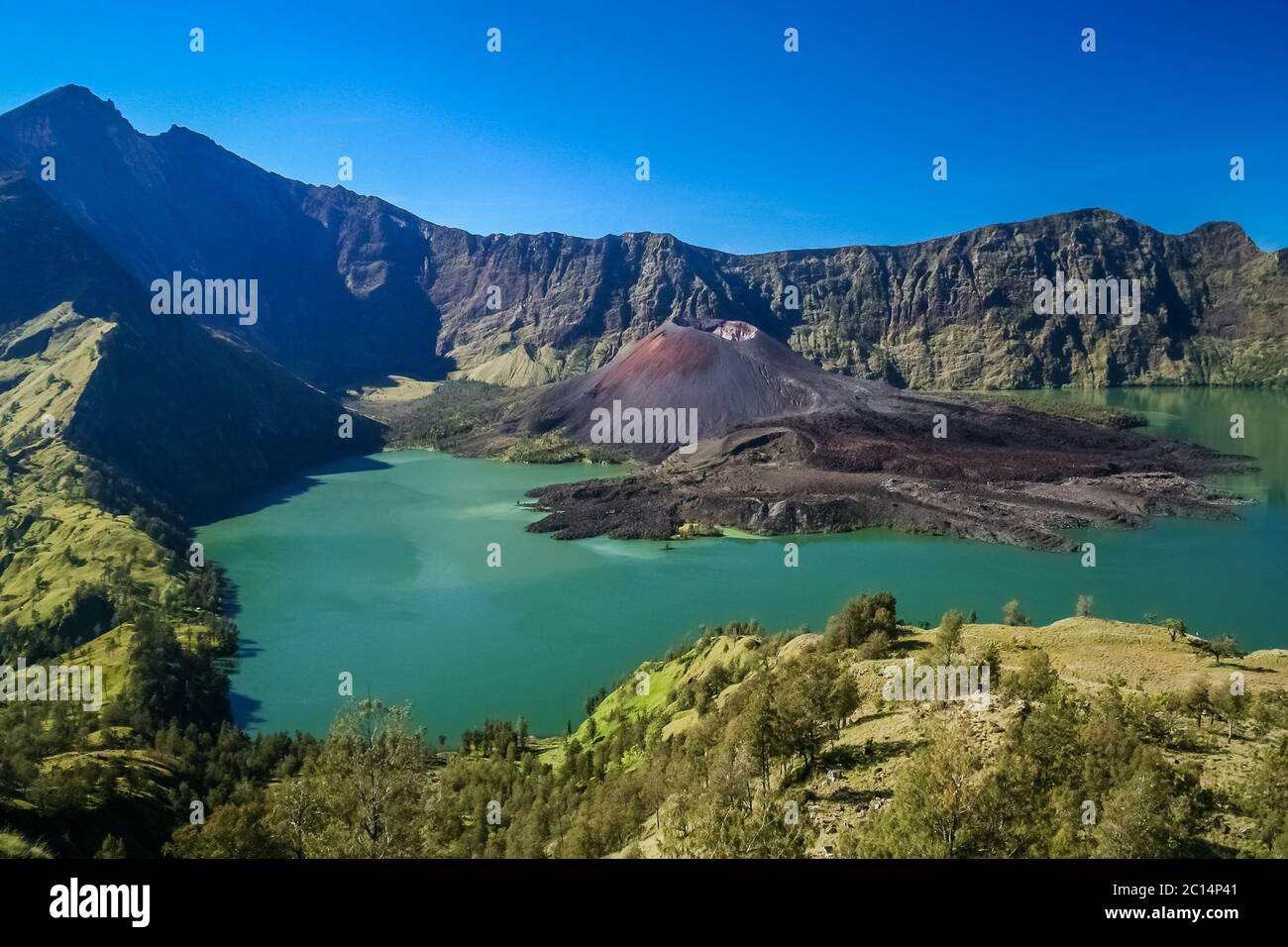 Gunung Rinjani volcano Stock Photo - Alamy