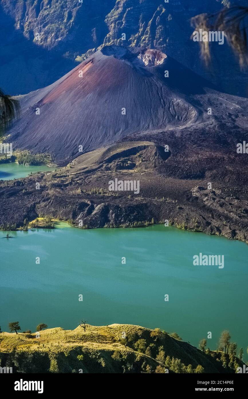 Gunung Rinjani volcano Stock Photo - Alamy