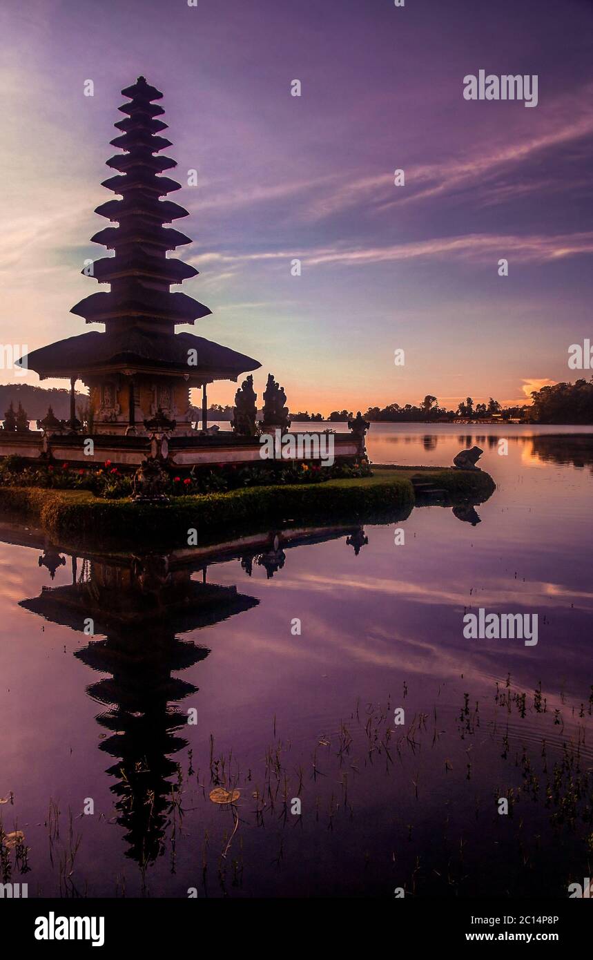 Ulun Danu Temple Stock Photo - Alamy