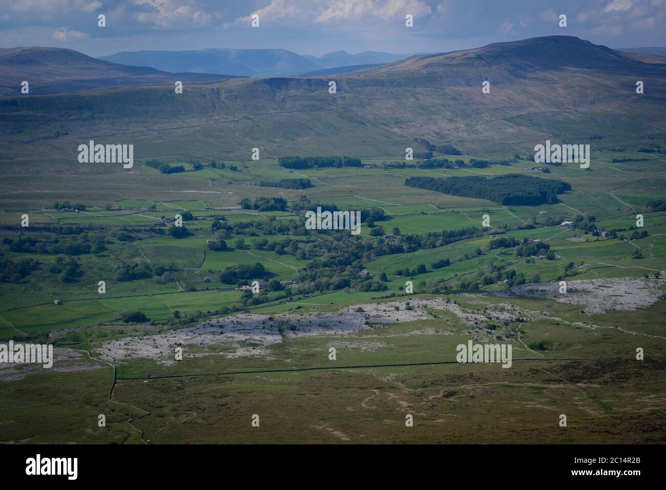 Chapel Le Dale and Whernside, Yorkshire Dales Stock Photo - Alamy