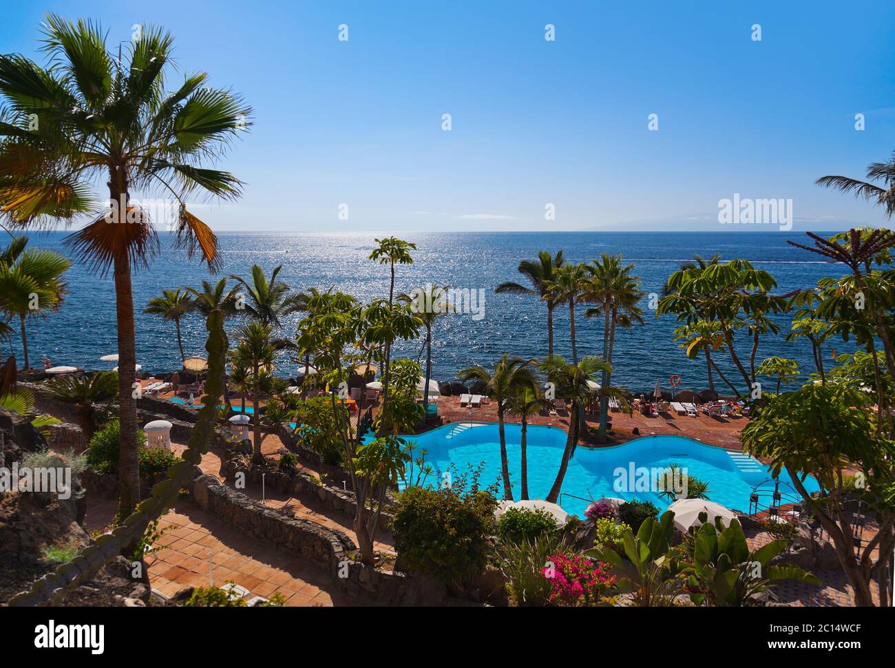 Tenerife sea water swimming pool hi-res stock photography and images ...