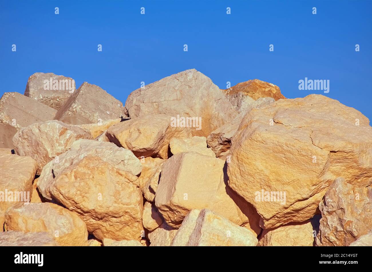Sky outdoor stones hi-res stock photography and images - Alamy