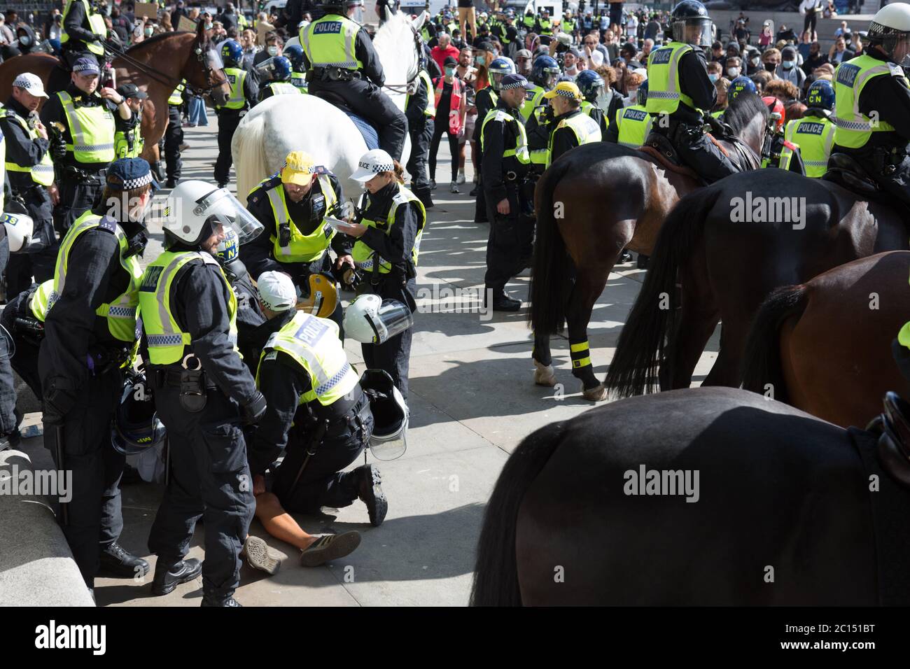 Far right activists hi-res stock photography and images - Alamy
