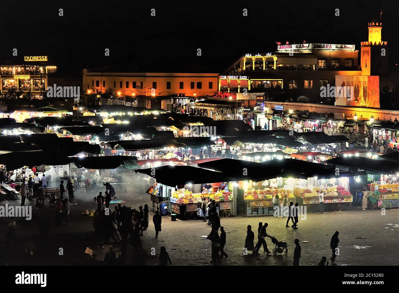 Jemaa el fnaa snake hi-res stock photography and images - Alamy