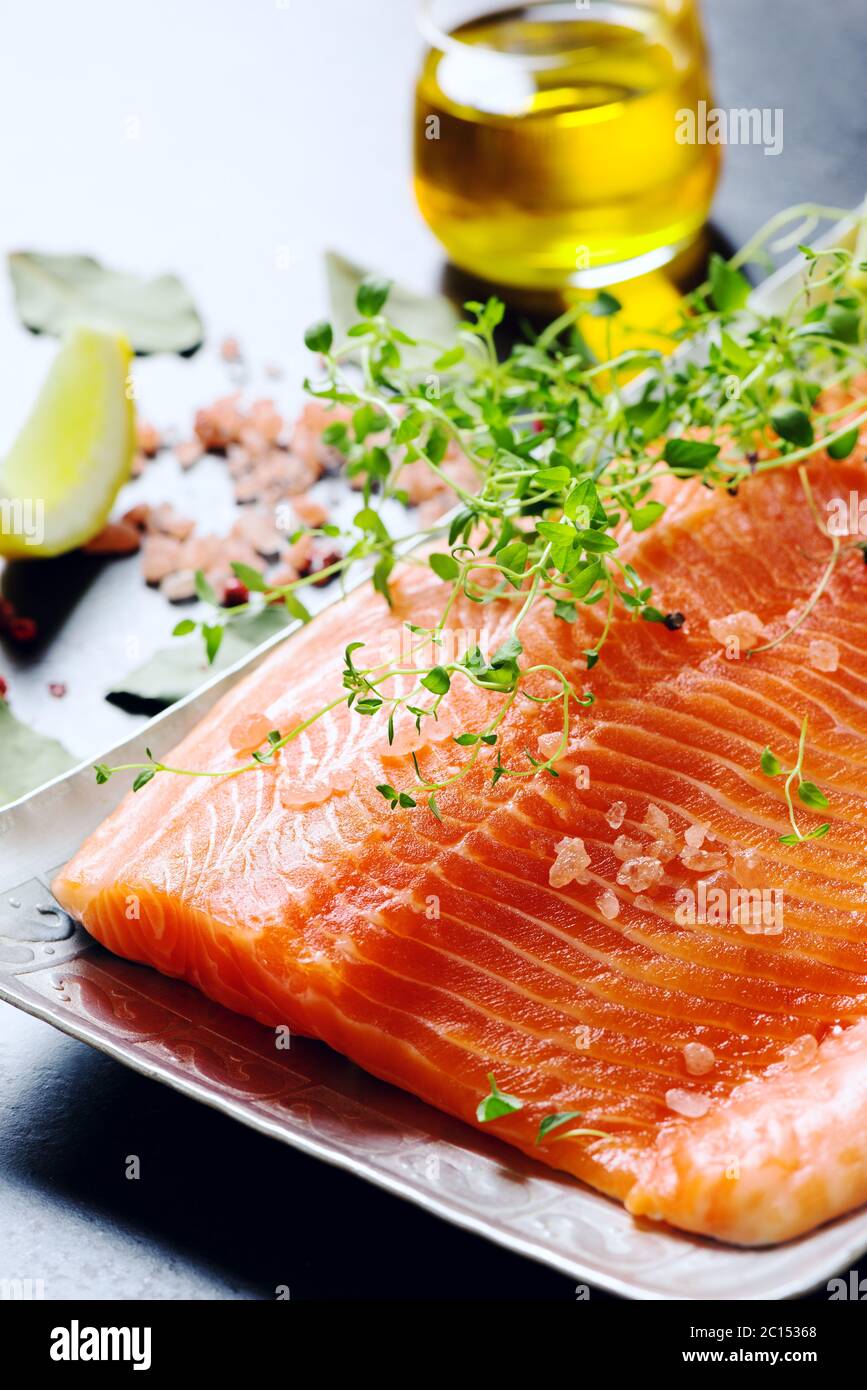 raw salmon fillets Stock Photo - Alamy