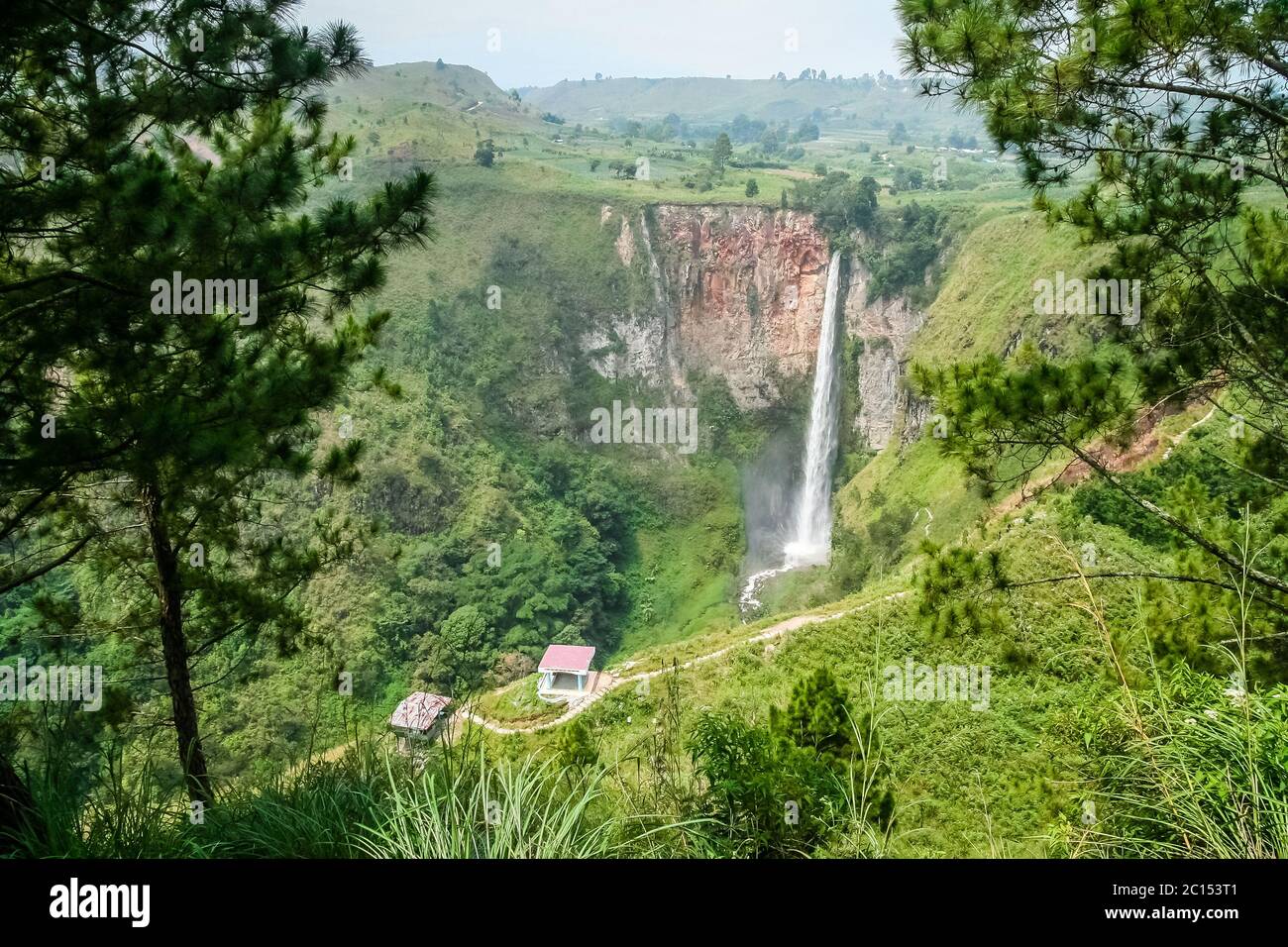 Sipiso piso waterfall hi-res stock photography and images - Alamy