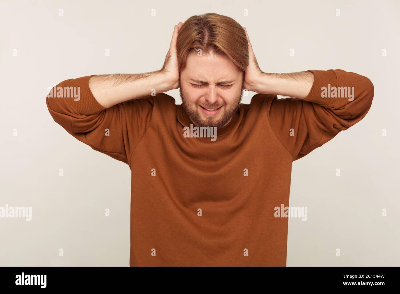 High noise hi-res stock photography and images - Alamy