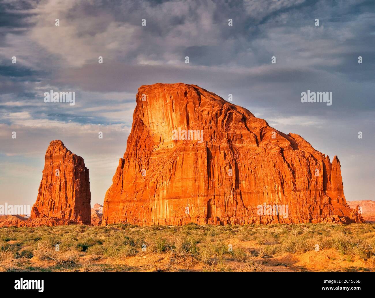 Round valley reservation hi-res stock photography and images - Alamy