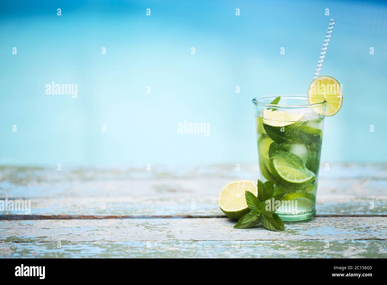 Bartender beach cocktail beach hi-res stock photography and images - Alamy