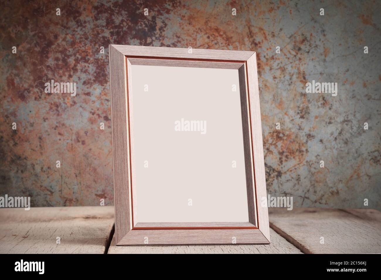 Dusty photo frame hi-res stock photography and images - Alamy