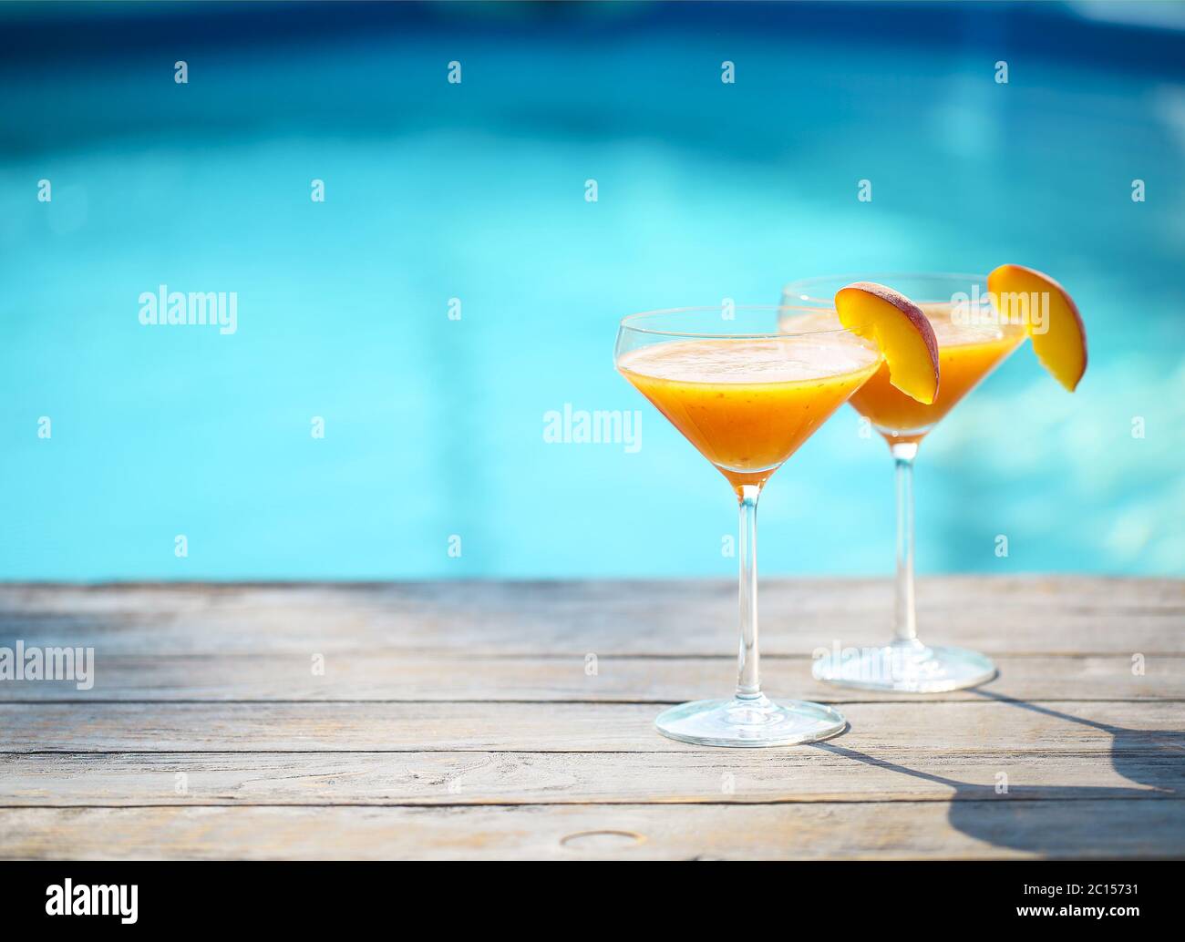 Peach bellini hi-res stock photography and images - Alamy