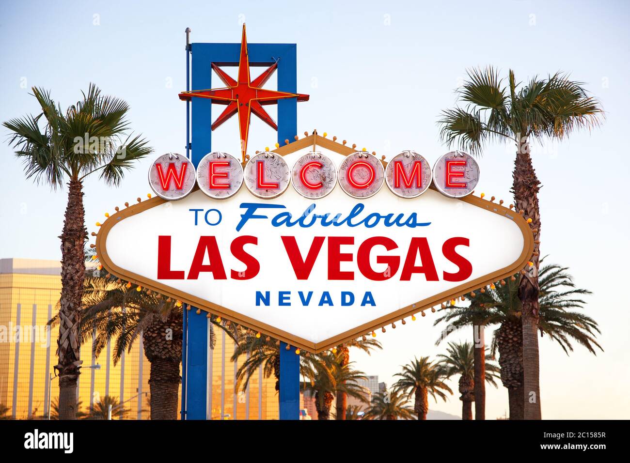 The world famous Welcome to Las Vegas sign in early morning light. The ...