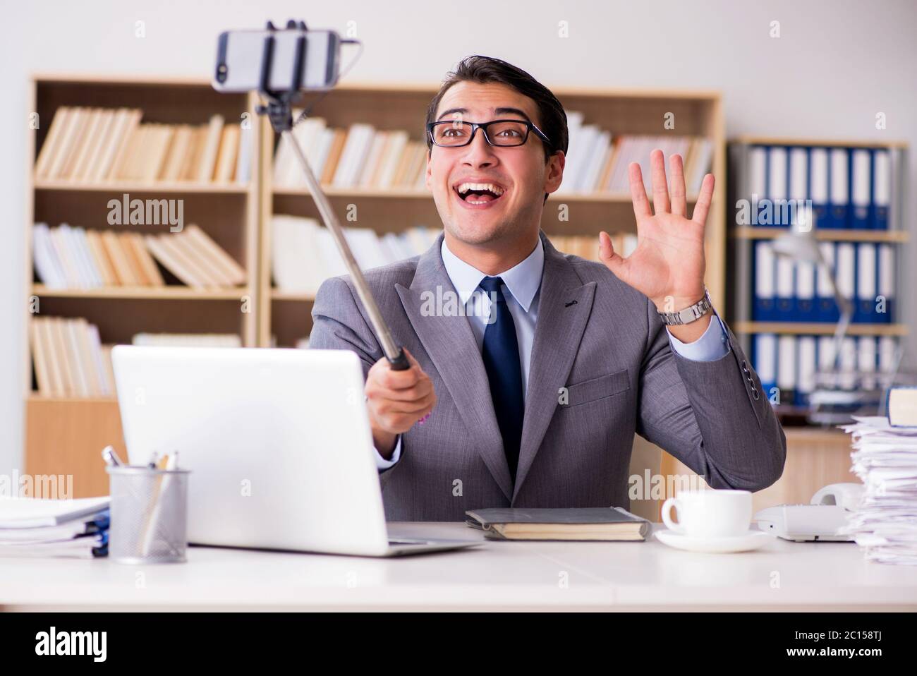 Stick selfie computer hi-res stock photography and images - Alamy