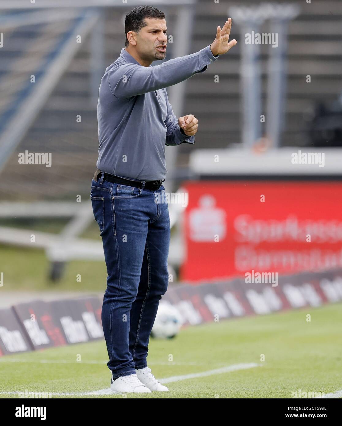 Darmstadt, Germany. 14th June, 2020. Football: 2nd Bundesliga, SV ...