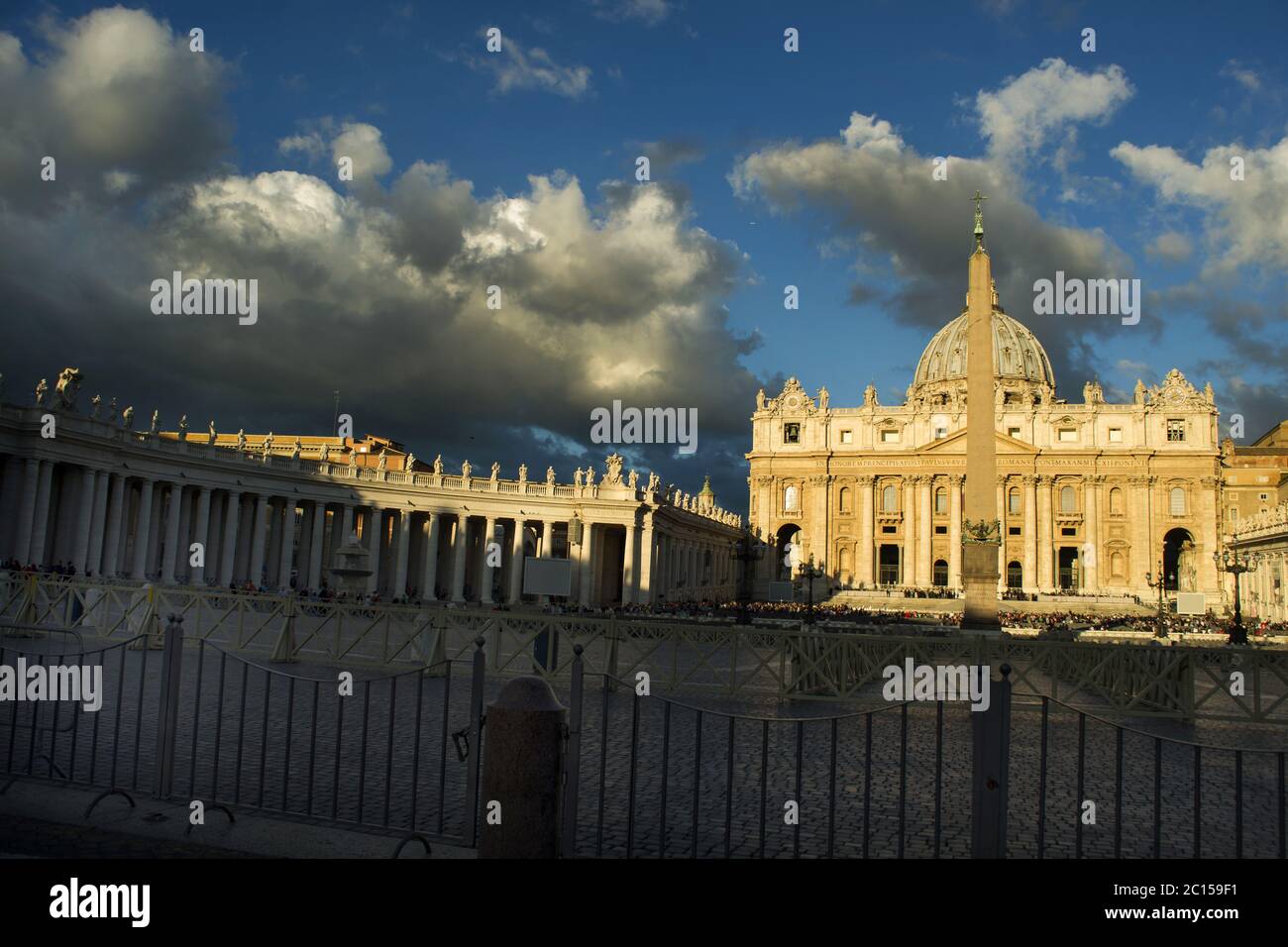 The Basilica of St. Peter at dawn Stock Photo - Alamy