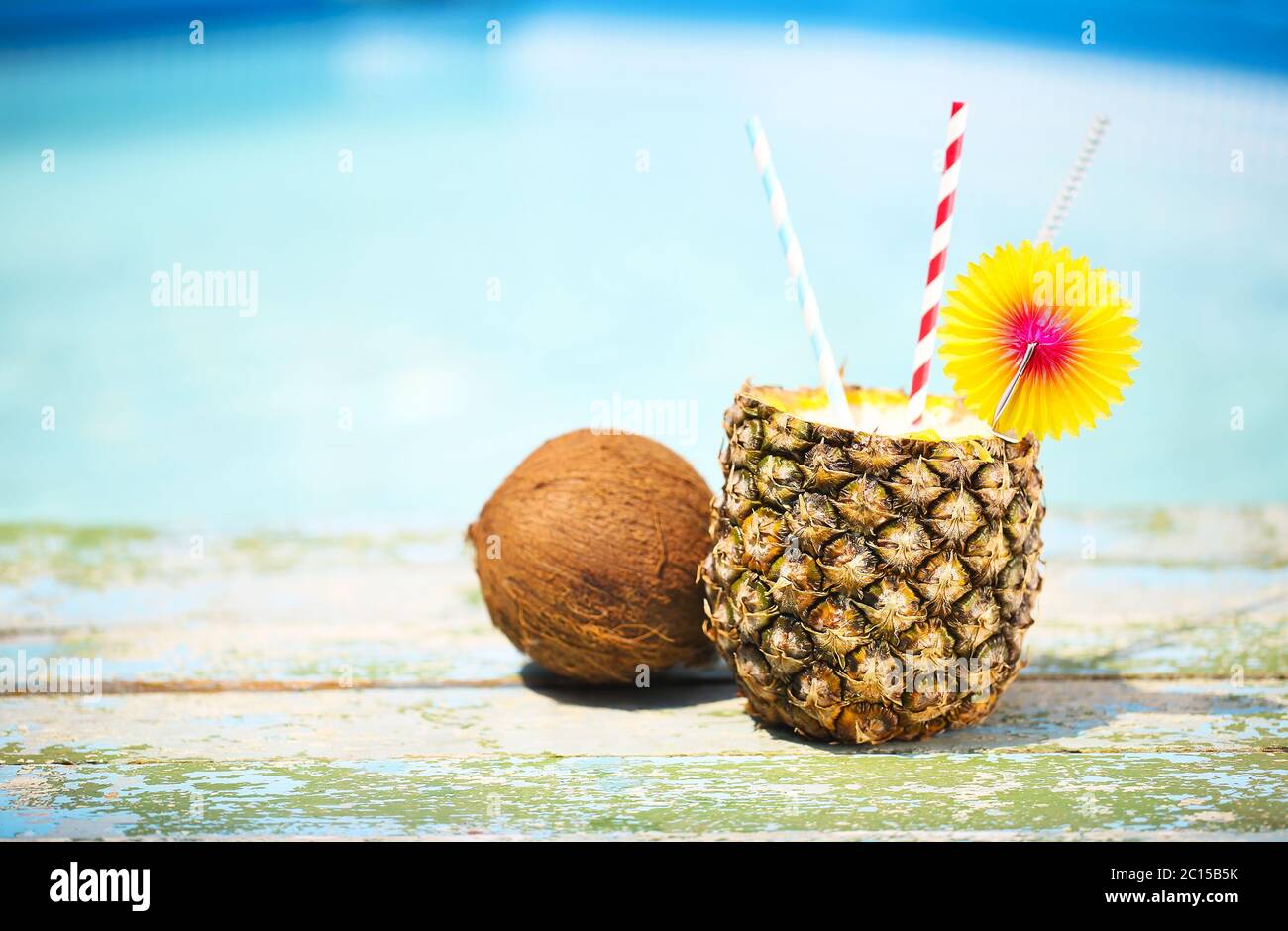 Pina colada pool hi-res stock photography and images - Alamy